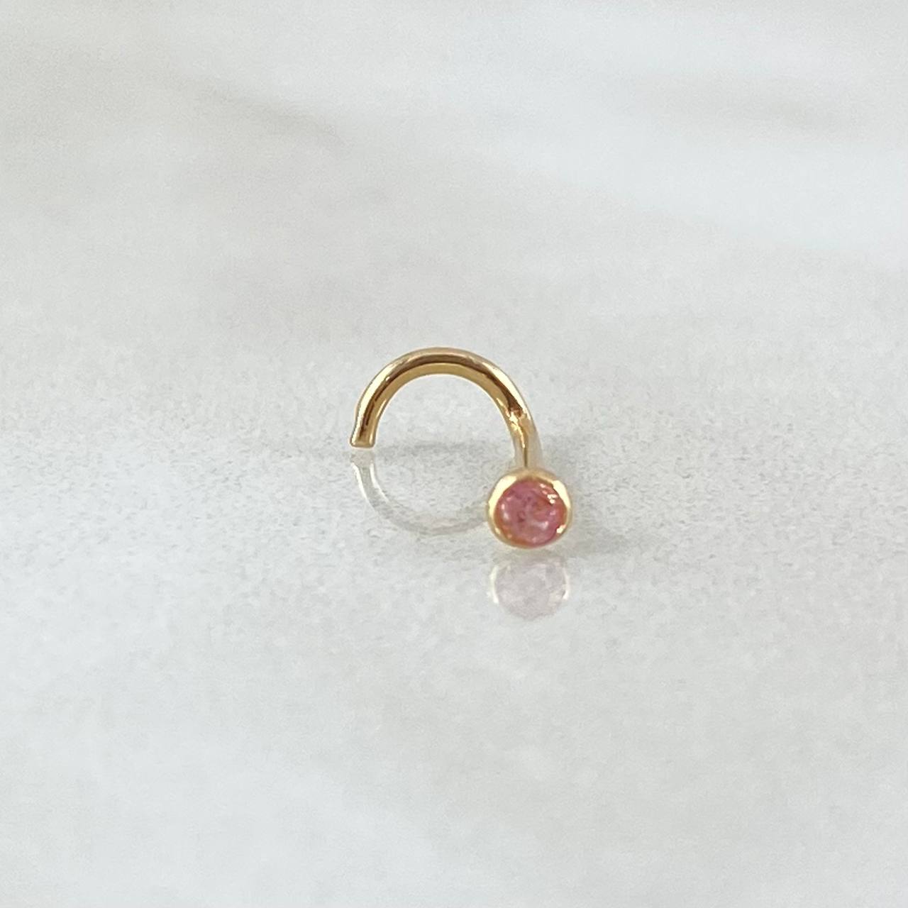 Piercing Chispa Roja 0,15gr, 18K Oro Nacional – Napoleone Joyas CO