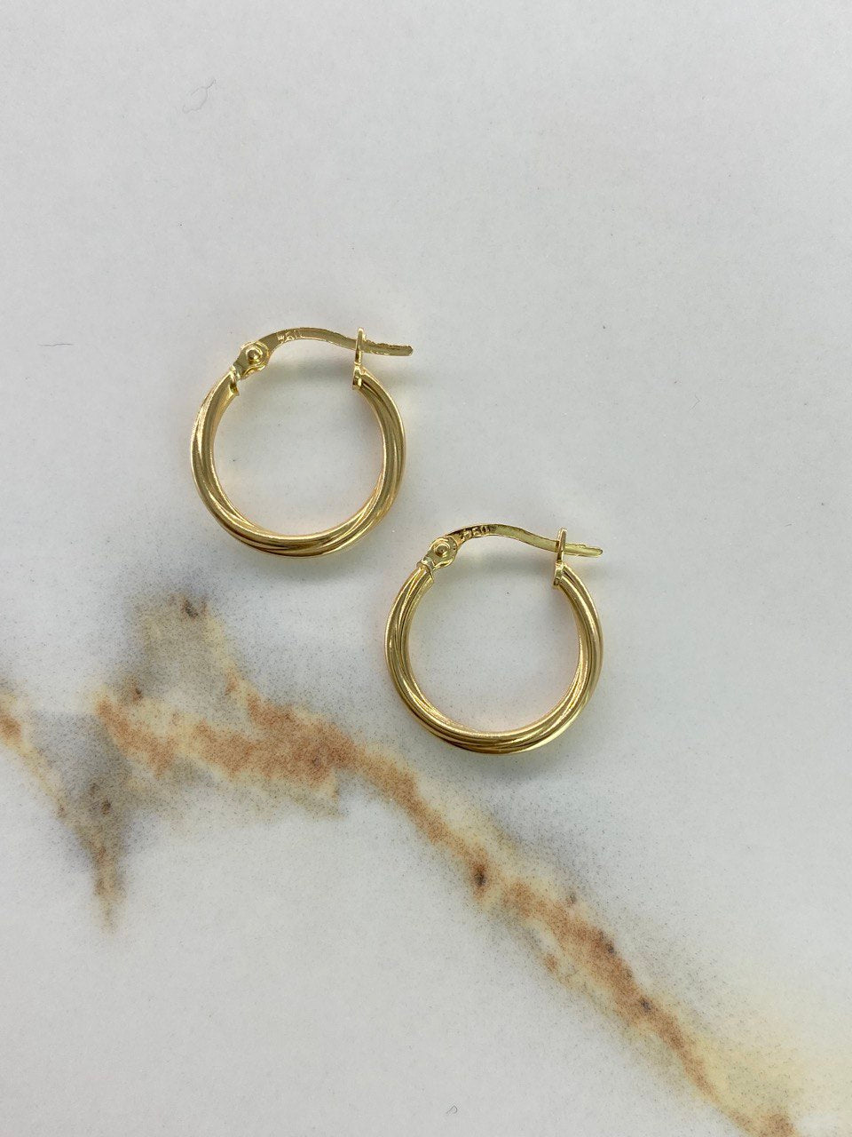 Candongas Lui 1gr, 18K Oro Nacional – Napoleone Joyas