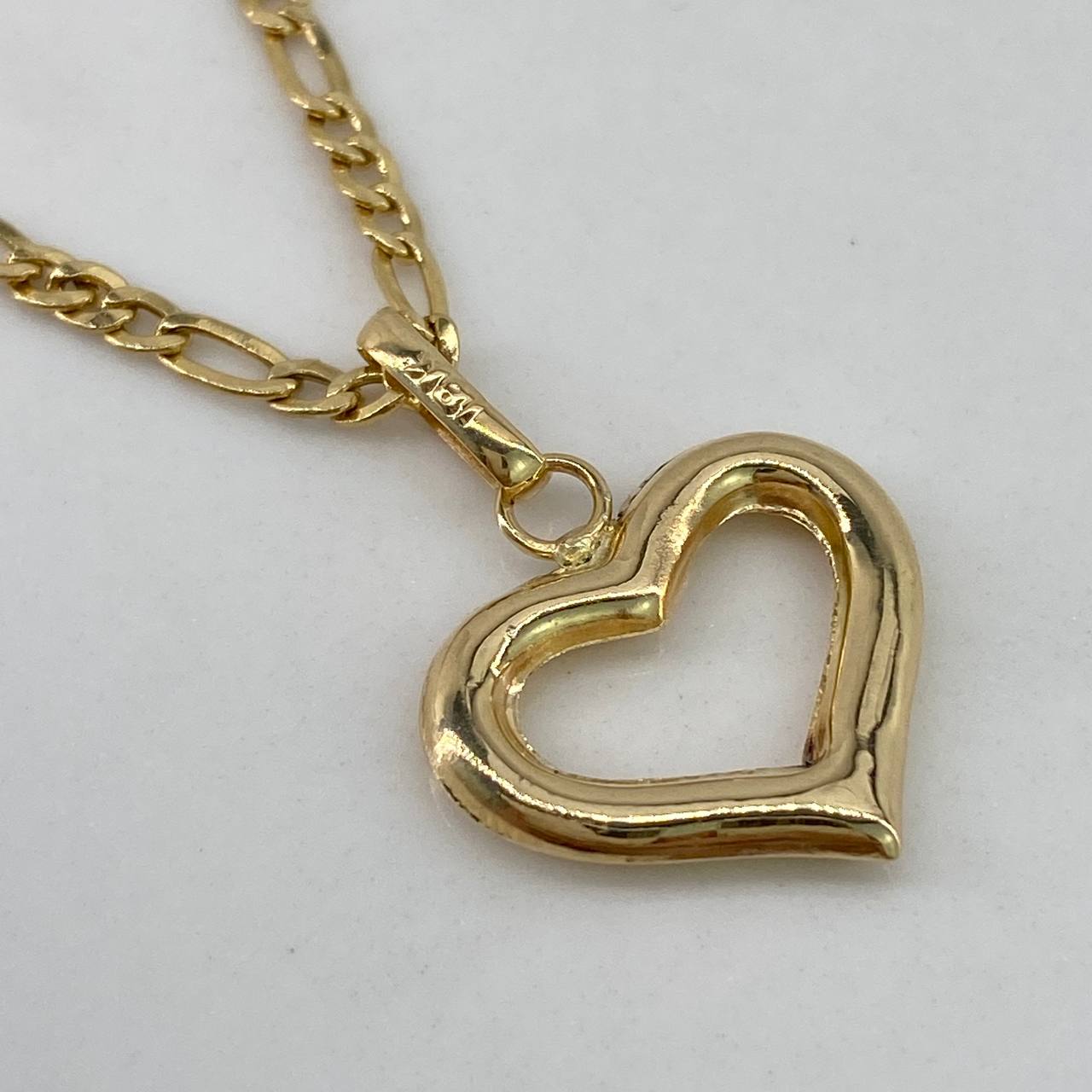 Dije Silueta Corazon 1,2gr, Oro 18K Nacional – Napoleone Joyas CO