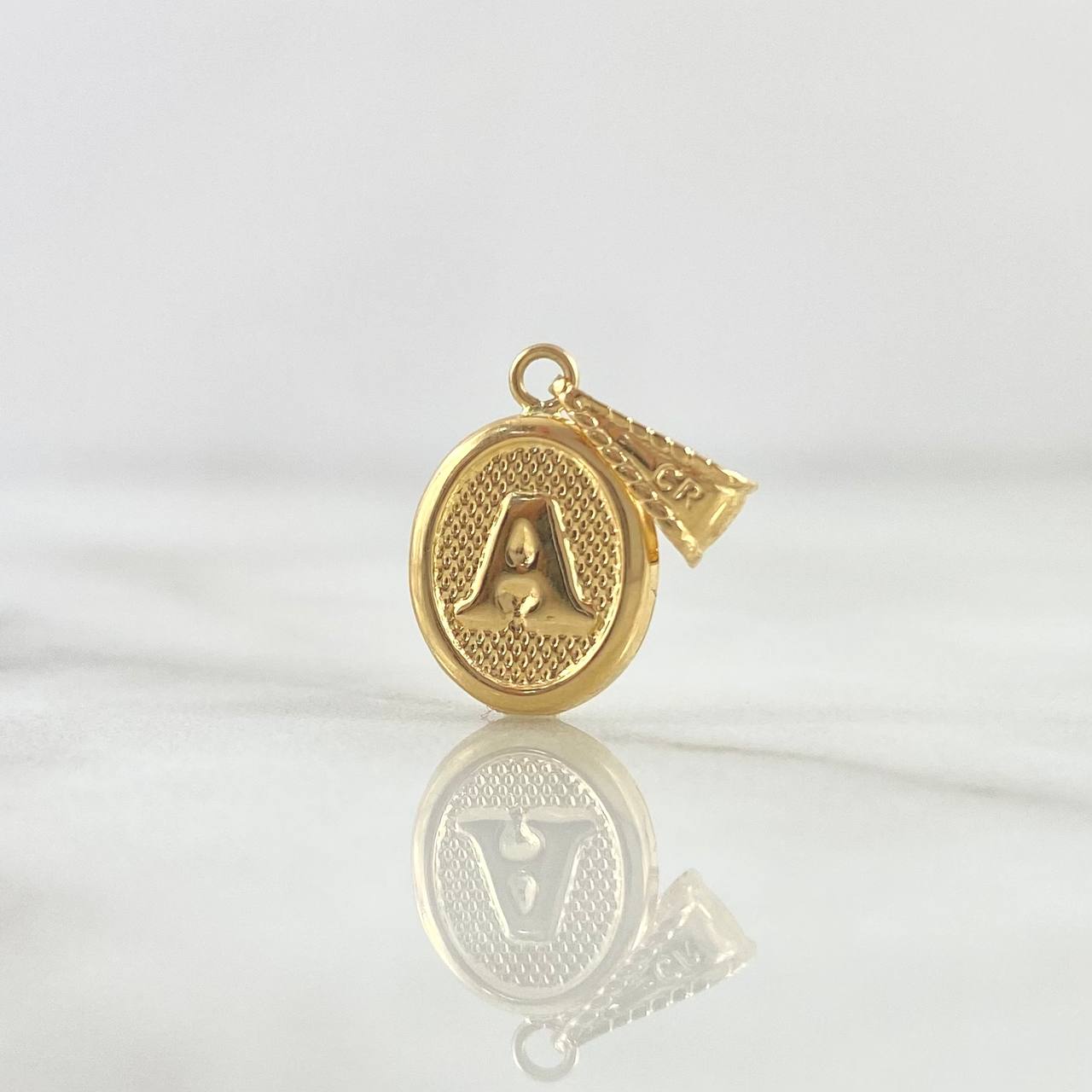 Dije Letra A 0,5gr, 18K Oro Nacional – Napoleone Joyas